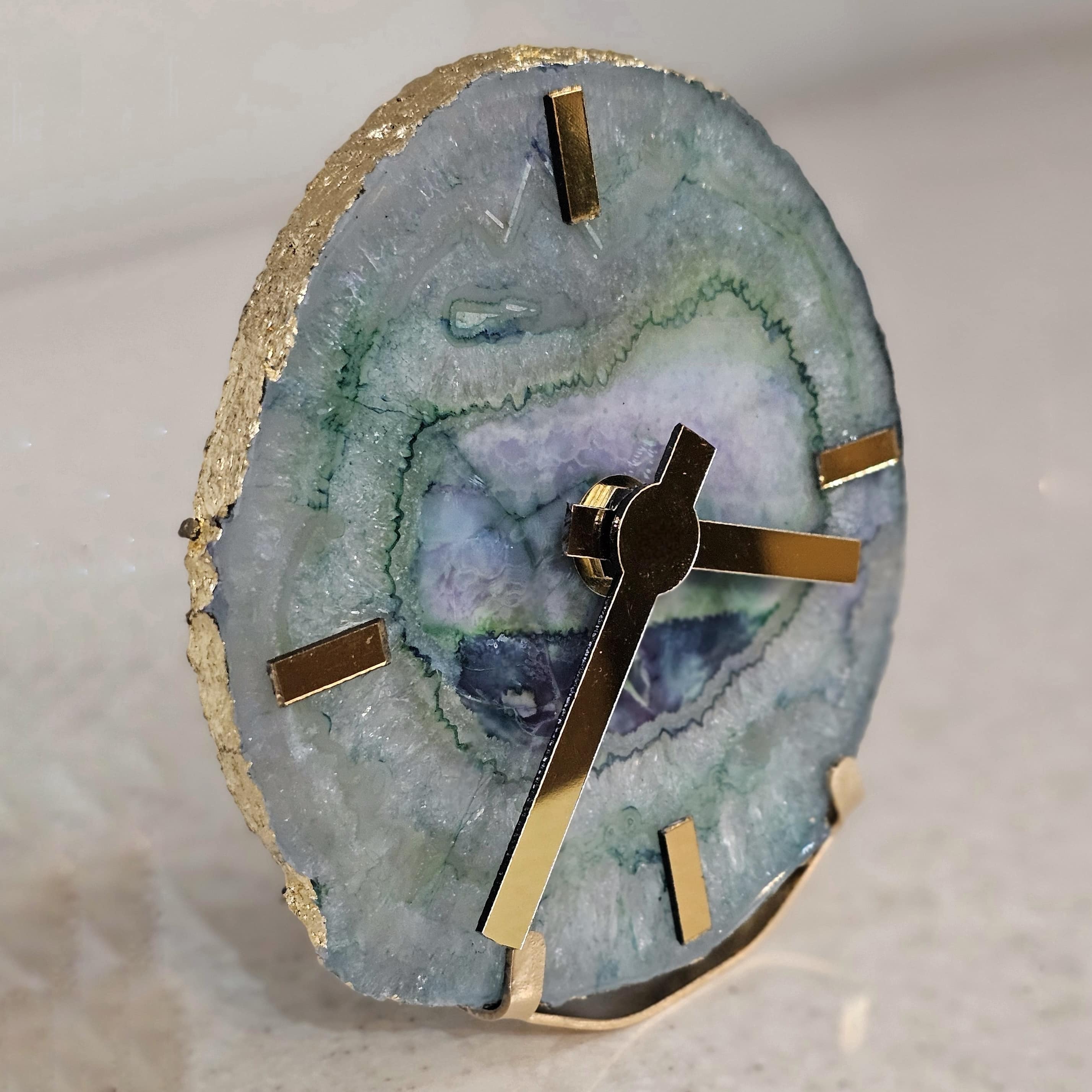 Green Agate Desk Clock | Elegance, Energy, and Sophistication